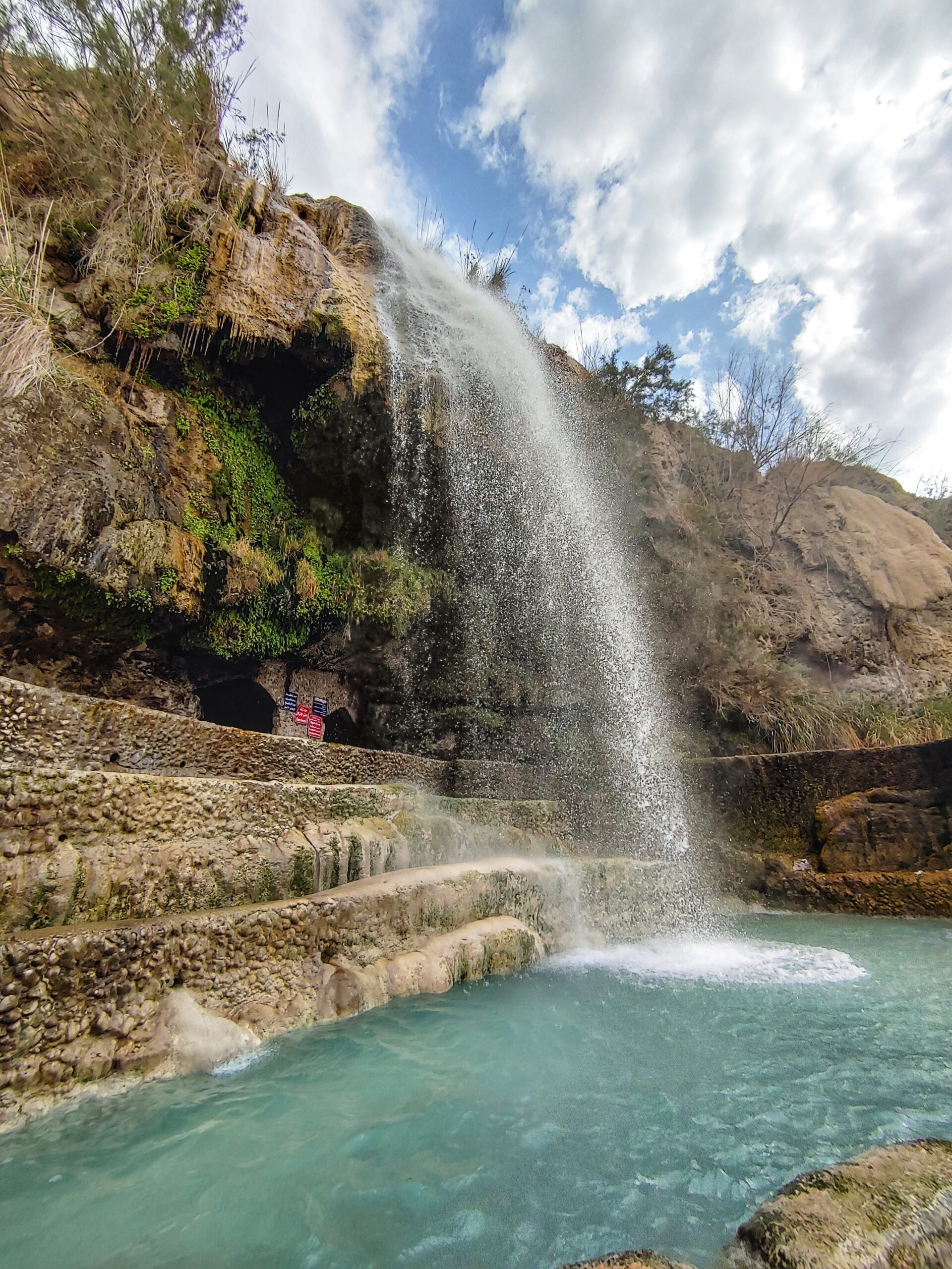 Ma’in Hot Springs: Cascadas termales en Jordania - OnMyWall